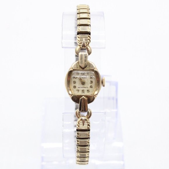 Lathin | Accessories | Vintage Lathin Swiss Watch Womens Gold Tone ...